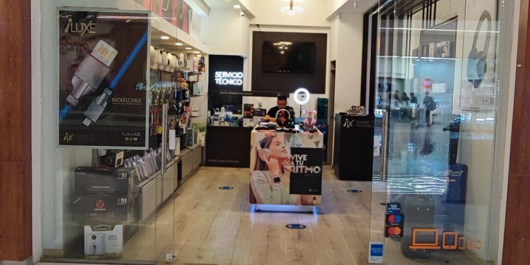 Iluxe - Plaza Claro