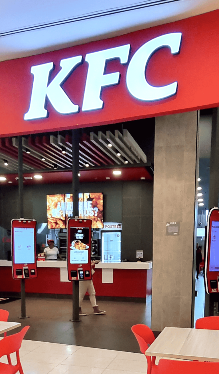 Nuestras Marcas - Plaza Claro