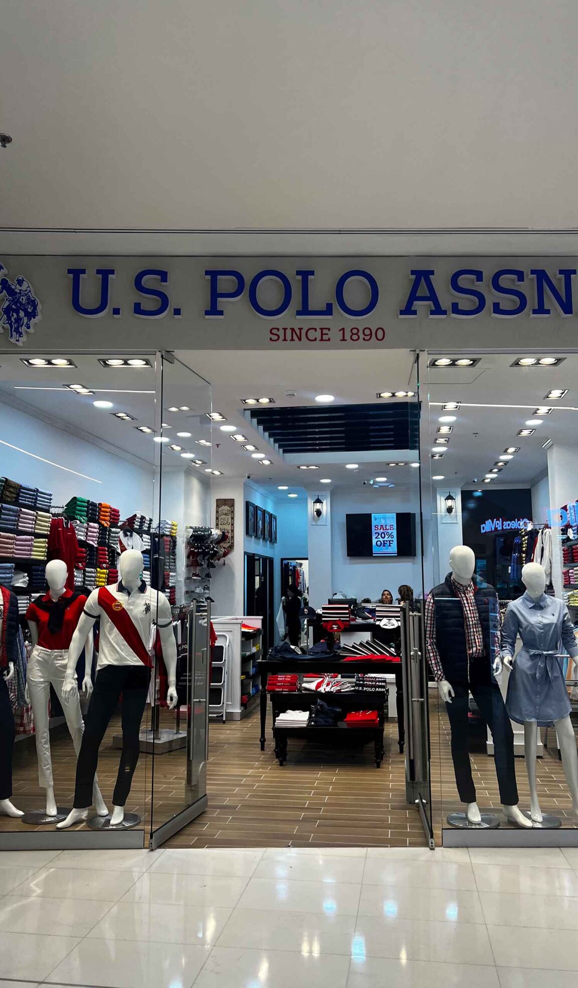 Nuestras Marcas - Plaza Claro